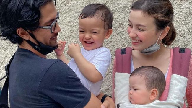 Edward Akbar Ucapkan Ultah pada Kimberly Ryder, Unggah Kebersamaan ...