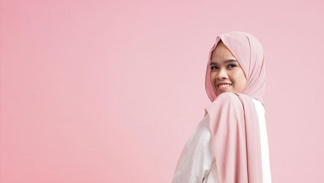 Setahun Tak Pulang, Suami Selebgram Aprila Majid Terjerat Pinjol ...