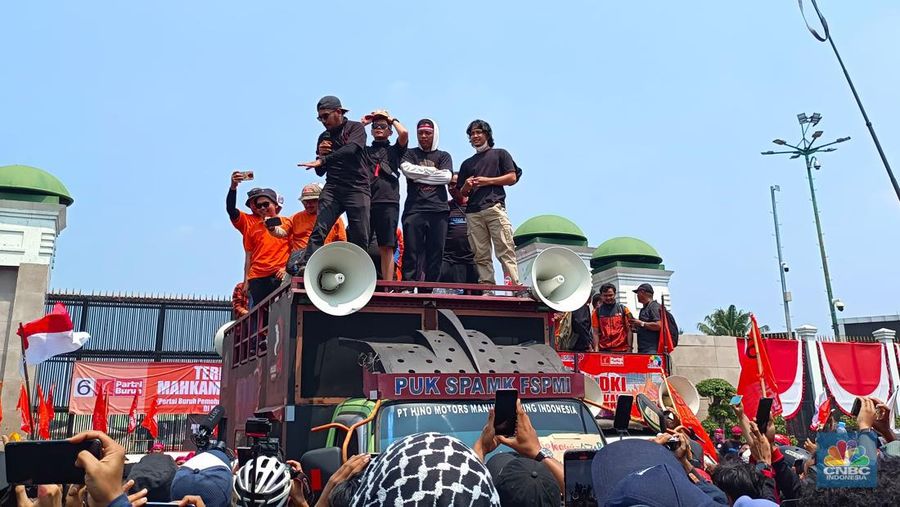 Bintang Emon hingga Arie Kriting, Sederet Komika Demo di DPR