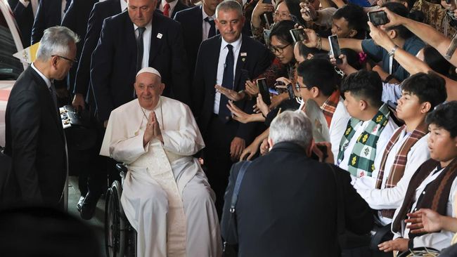 Paus Fransiskus Sebut Harta Terbesar RI Bukan Tambang Emas, tapi...