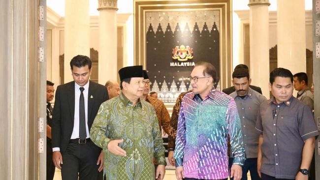 Prabowo Bertemu PM Malaysia Anwar Ibrahim Bahas Penguatan Asean