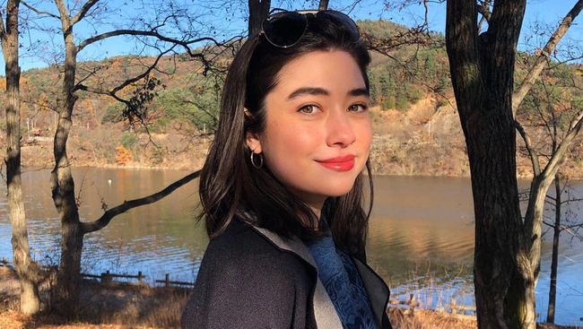 7 Pesona Cantik Amanda Rigby yang Digosipkan Dipacari Andre Taulany