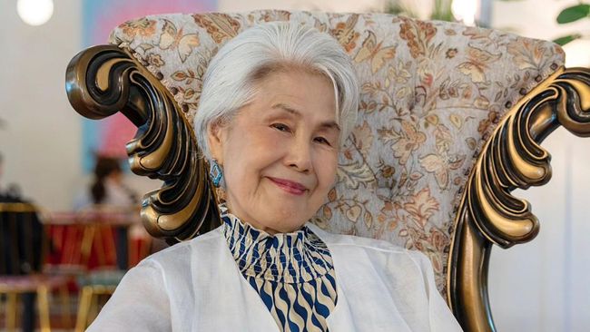 Mengenal Choi Soon Hwa, Model 80 Thn di Miss Universe Korea yang ...