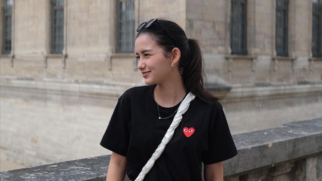 5 Potret Sarah Menzel yang Akan Lanjut Kuliah di Inggris Sebelum Nikah ...