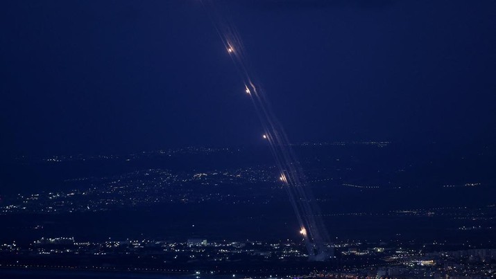 Rudal Fadi 1 Milik Hizbullah Hantam Kota Haifa, Iron Dome Bobol Lagi?