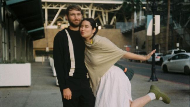 5 Potret Kebersamaan Stephanie Poetri dan Tunangan Bule di Amerika Serikat - Foto 1