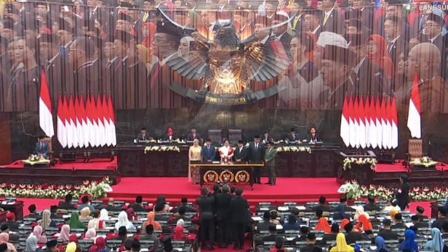 Gaji, Tunjangan & Fasilitas Uya Kuya-Once yang Jadi Anggota DPR