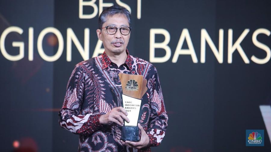 Bank Jatim Raih Best Regional Banks For ESG Investing