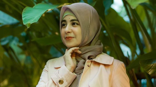 Risty Tagor Blak-blakan Hubungan dengan Eks Suami, Rumah Berdekatan ...