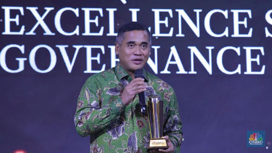 Potret 10 Peraih CGC Awards 2024 Terima Penghargaan dari Jaksa Agung