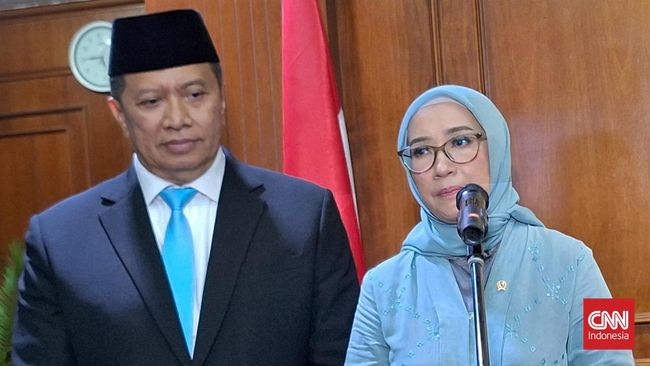 Menpan RB Rini Janji Nasib PNS 48 K/L Prabowo Akan Jelas pada November