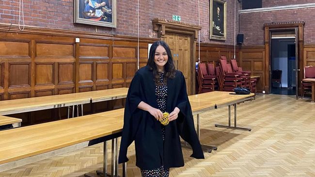 5 Potret Farah Labita, Putri Ferdy Hasan yang Kini Kuliah di Homerton ...