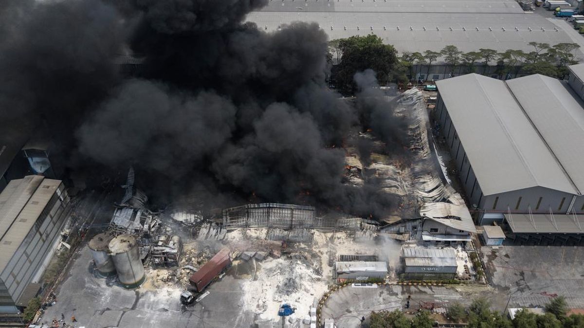 Fakta-Fakta Kebakaran Pabrik Minyak Goreng di Bekasi