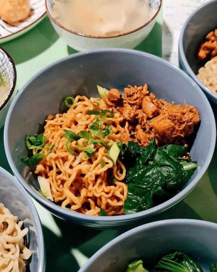 12 Rekomendasi Tempat Makan Viral di Blok M, Siap-Siap Ngantre!