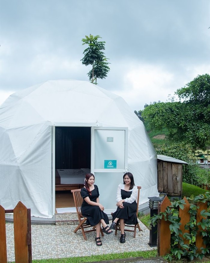 5 Rekomendasi Tempat Glamping di Indonesia untuk Liburan Akhir Tahun