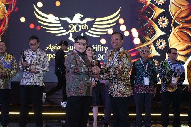 PTBA Raih Platinum di Asia Sustainability Reporting Rating 2024