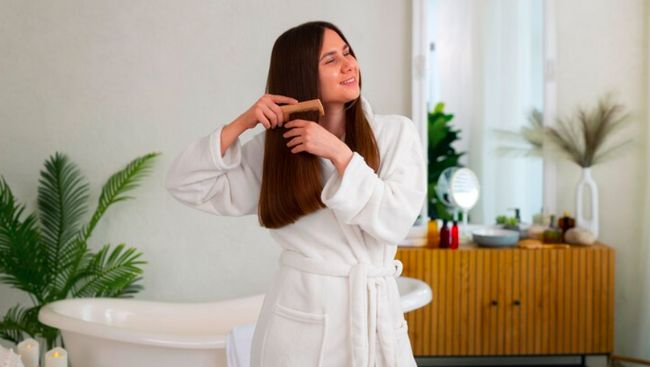 6 Cara Mudah Perawatan Rambut yang Bikin Lembut dan Wanginya Tahan Lama ...
