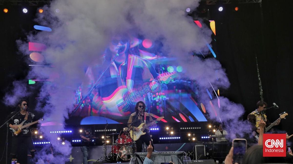 FOTO: Band J-Rocks Meriahkan HUT Transmedia ke-23 di Istora Senayan