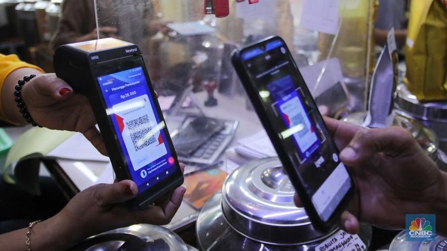 Siap-siap, Bayar KRL-MRT Bakal Bisa Pakai QRIS Tap NFC