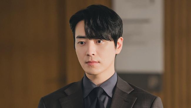 Jadi Pria 'Green Flag', Simak Potret Aktor Tampan Lee Joon Hyuk di Drakor Netflix Love Scout
