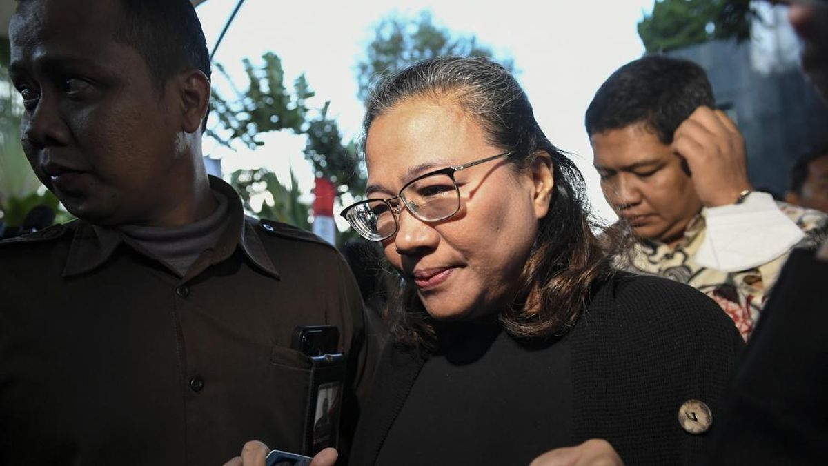 KPK Cegah Eks Kader PDIP Agustiani Tio dan Suami di Kasus Hasto