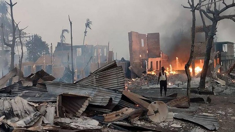 Potret Perang Saudara Tetangga RI, Militer Menggila Bombardir Desa