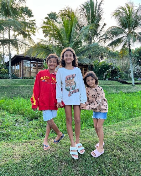 Indah Kalalo Dan Anak