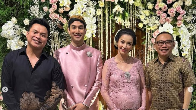 5 Potret Tasyakuran 7 Bulan Kehamilan Bunda Seleb, Terbaru Velove Vexia ...