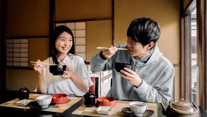 6 Kebiasaan ala Orang Korea Ini Bikin Terbebas dari Perut Buncit, Mudah Ditiru!