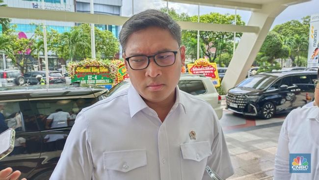 Titiek Soeharto Temukan Beras Bulog Berkutu, Wamentan Bilang Begini Titiek Soeharto Temukan Beras Bulog Berkutu, Wamentan Bilang Begini