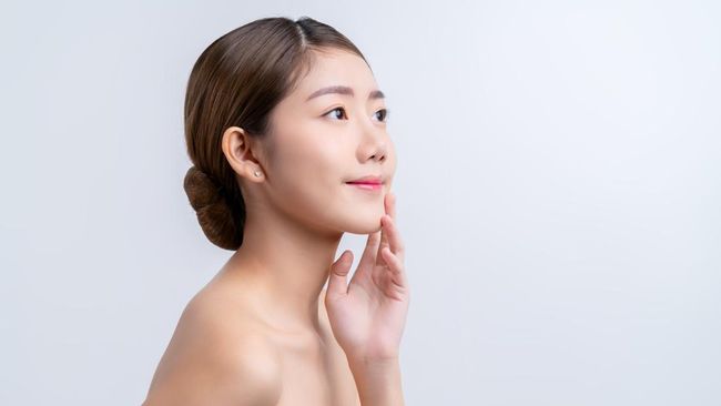 5 Cara Jitu Mencerahkan Kulit Kusam, Tanpa Perawatan Mahal!