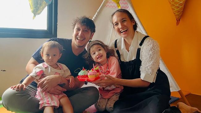 Djiwa Putri Sulung Nadine Chandrawinata di Usia 3 Th, Intip 7 Potret ...