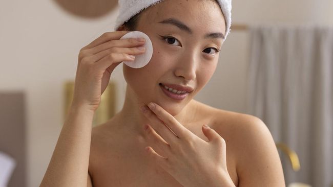 Rahasia Kulit Awet Muda ala Perempuan Jepang, Nggak Cuma Skincare!
