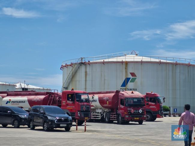 Pertamina Mulai Membangun Terminal BBM di Maumere
