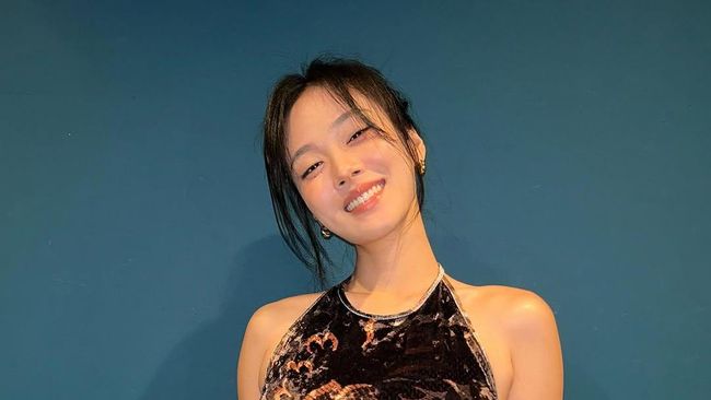 BIBI Umumkan 1st World Tour "EVE", Intip Jadwalnya!