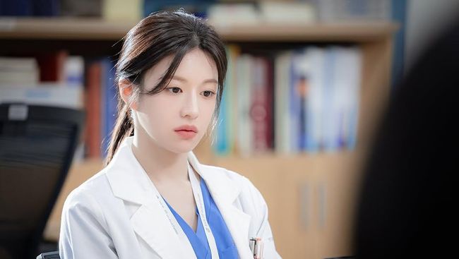 Kenalan dengan 4 Dokter Residen di Yulje Medical Center, Drakor Spin-off Hospital Playlist ...