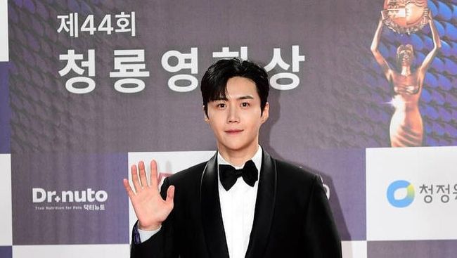 Mengenal Karakter 'Cameo' Kim Seon Ho di Drama Korea Netflix When Life ...