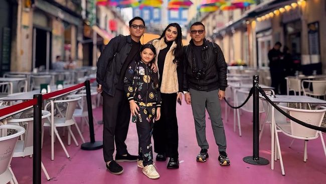 Ashanty dan Anang Keliling Eropa di Momen Lebaran 2025, Intip 7 Potret ...