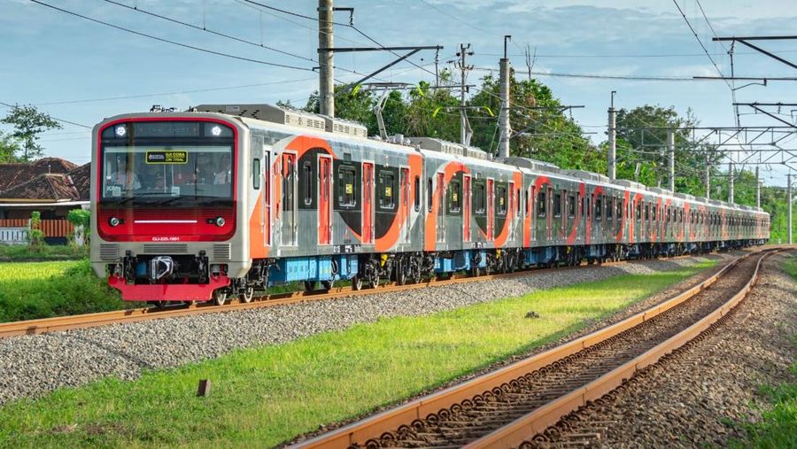 100 Tahun KRL Beroperasi, Begini Ambisi KAI Group Koneksikan Indonesia