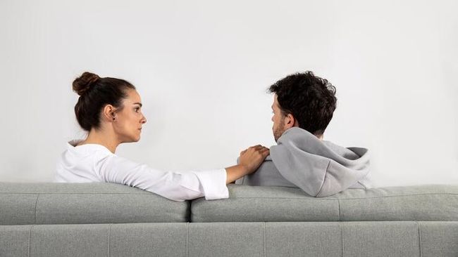 7 Hal Yang Tidak Boleh Kamu Toleransi Di Awal Hubungan