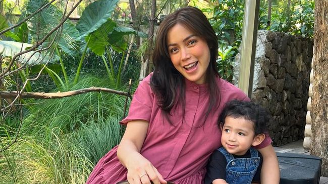 Doa Menyentuh Jessica Iskandar Buat Sang Putra Don Venhaag di Ultah ke-3, Intip Potretnya - Foto 1