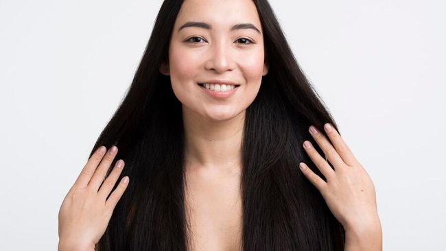 6 Cara Merawat Rambut Agar Sehat Berkilau