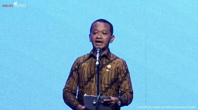 Bahlil Ungkap Fakta: 50% Impor BBM RI dari Singapura