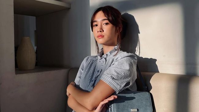 Ikuti Jejak Sang Bunda, Ini 5 Potret Terbaru Aktris Nurra Datau Putri ...