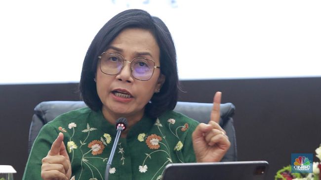 Sri Mulyani Wanti-Wanti Inflasi Jatuh Bukan Daya Beli Turun