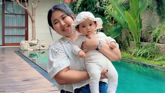 Cara Kiky Saputri agar Baby Kayya Cukup ASI Meski Ia Sibuk Bekerja di ...