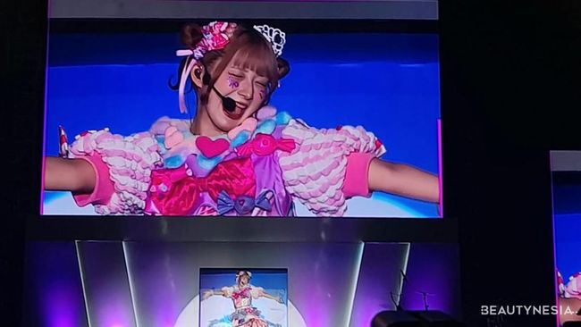 Intip Penampilan Shinako yang Ceria dan Kawaii di "KAO Presents TGC ...