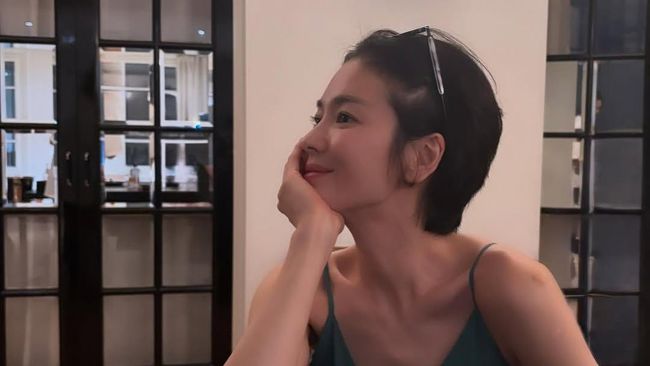 5 Potret Terbaru Song Hye Kyo yang Awet Muda di usia 43 Tahun - Foto 1