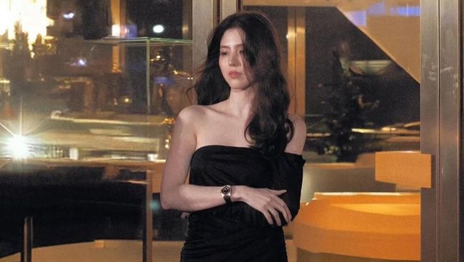 Resmi! Aktris Cantik Han So Hee Akan Jadi 'Anne Hathaway' di Film The ...