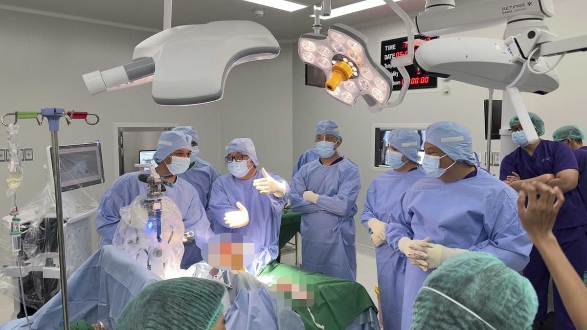 Mayapada Hospital Surabaya Tawarkan Operasi Lutut Canggih Tanpa Cemas